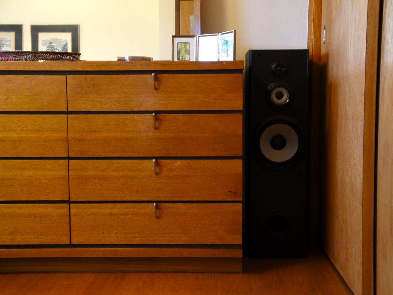 J6P's Home Theater Gallery - J6P's Paneled Den (117 photos)