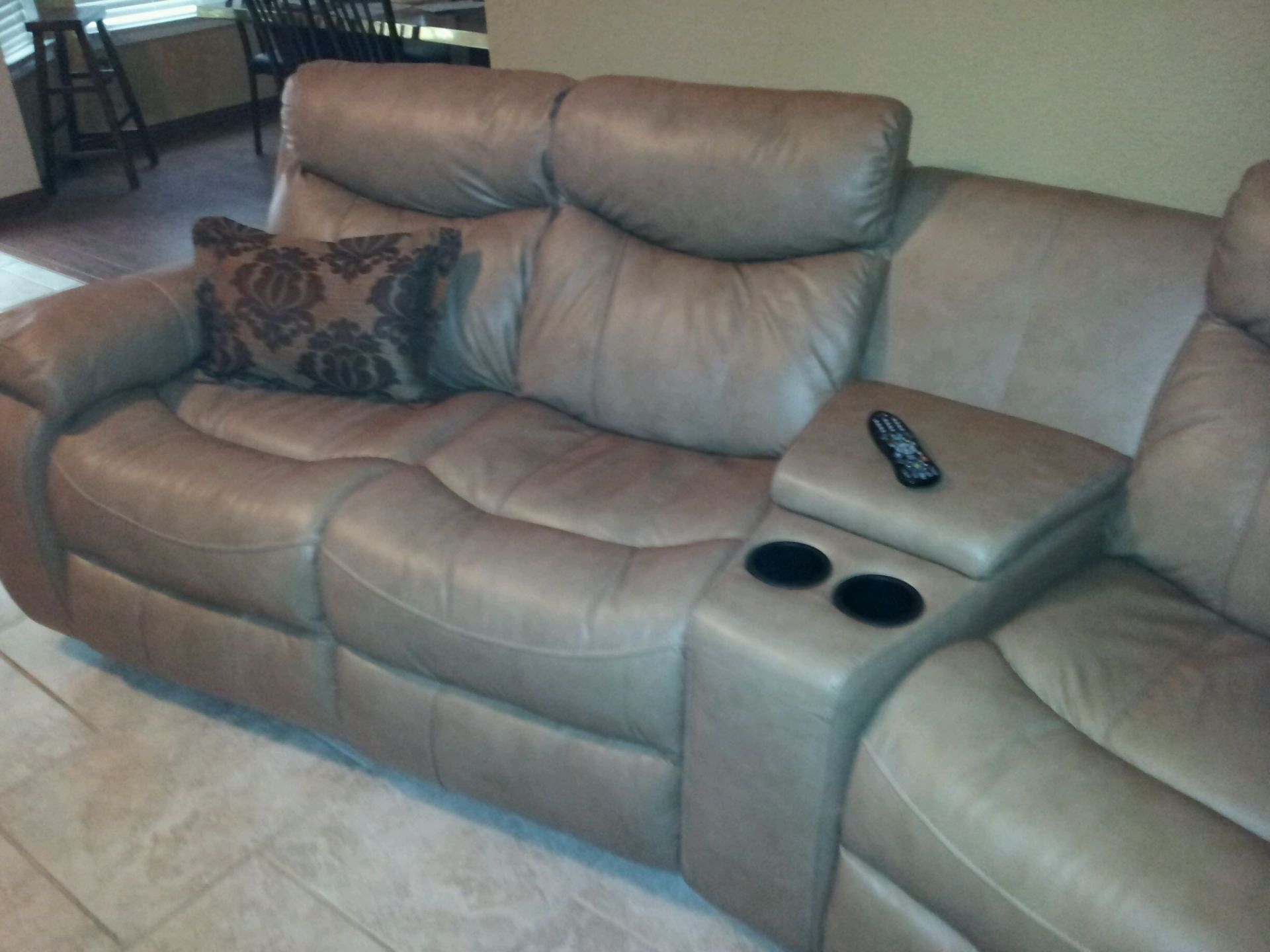 BluRayBan's Home Theater Gallery - Sharp AQUOS 70" LED SMART TV (26 photos)