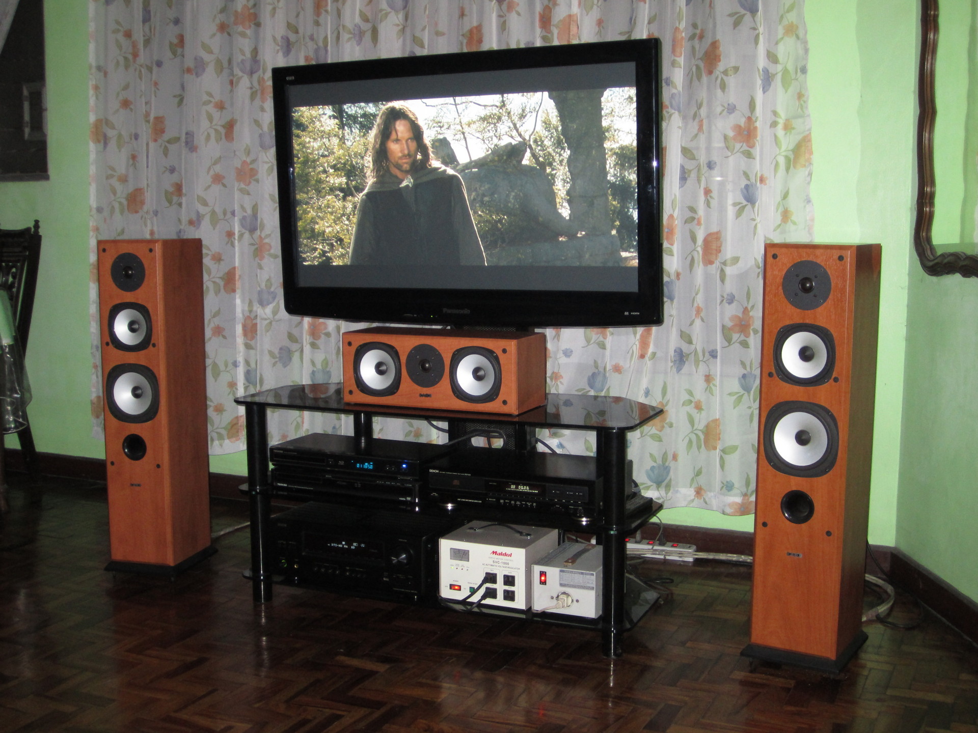 James16's Home Theater Gallery - HT set up (15 photos)