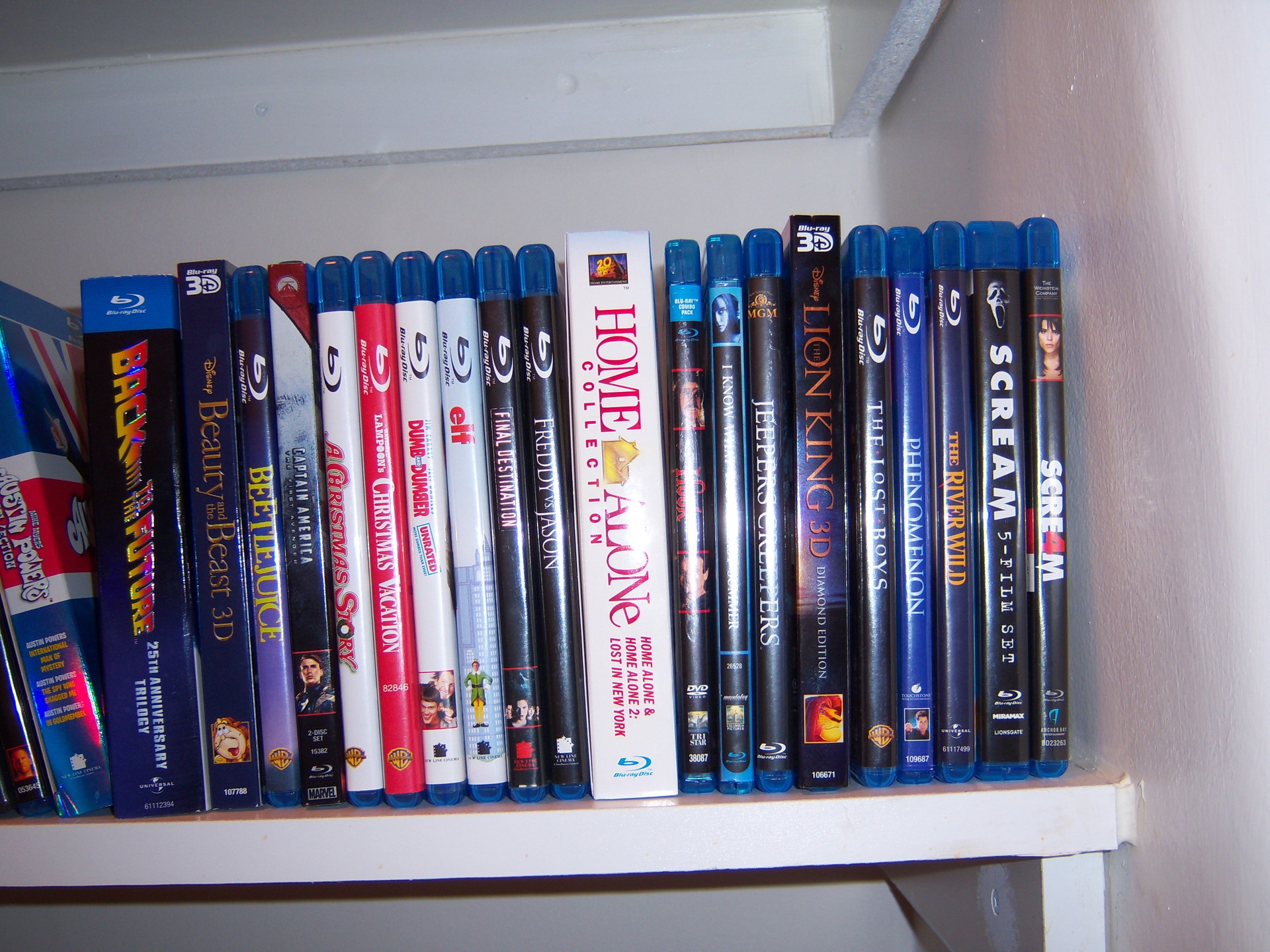 PaulDHolloway's Home Theater Gallery - DVD/Blu-Ray Collection (7 photos)