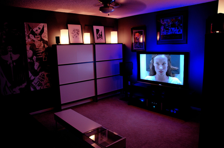 Uberbot's Home Theater Gallery - The Loft (22 photos)