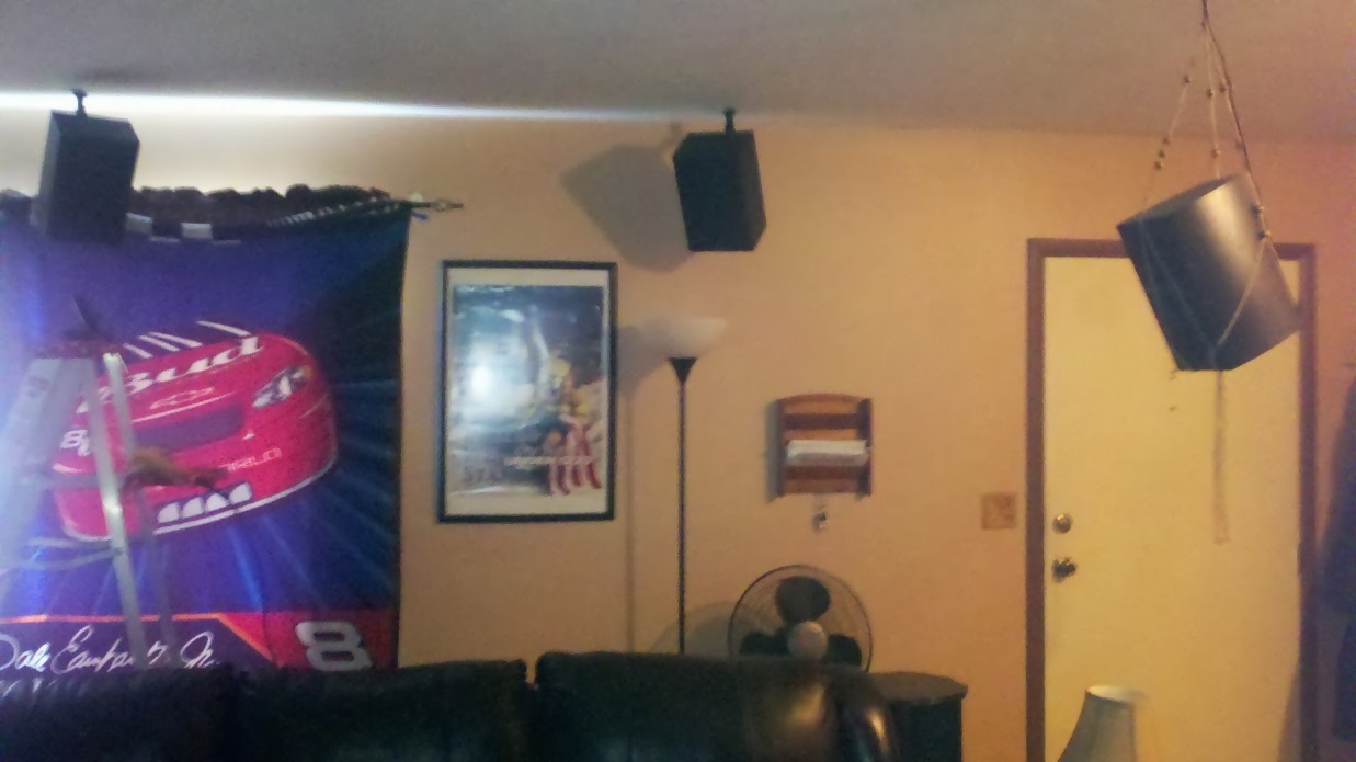 hyghwayman's Home Theater Gallery - Hygh's HT / Living Room (22 photos)