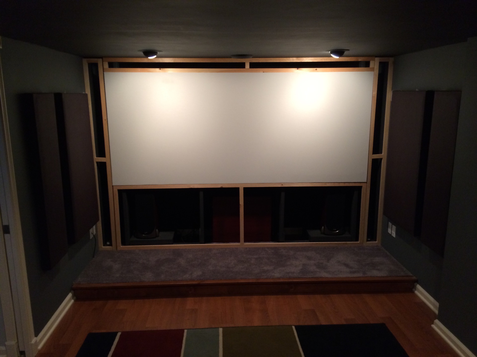 zebracatzebra's Home Theater Gallery - Basement Theater (42 photos)