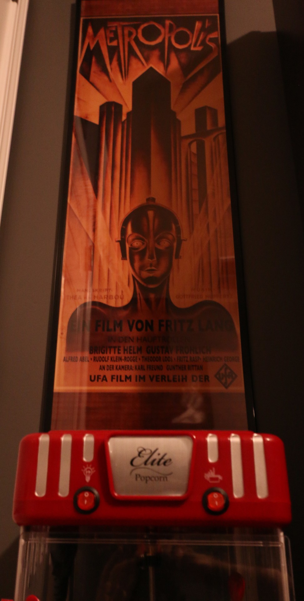 Keymaster's Home Theater Gallery - Cinema Room and Film Library (25 photos)