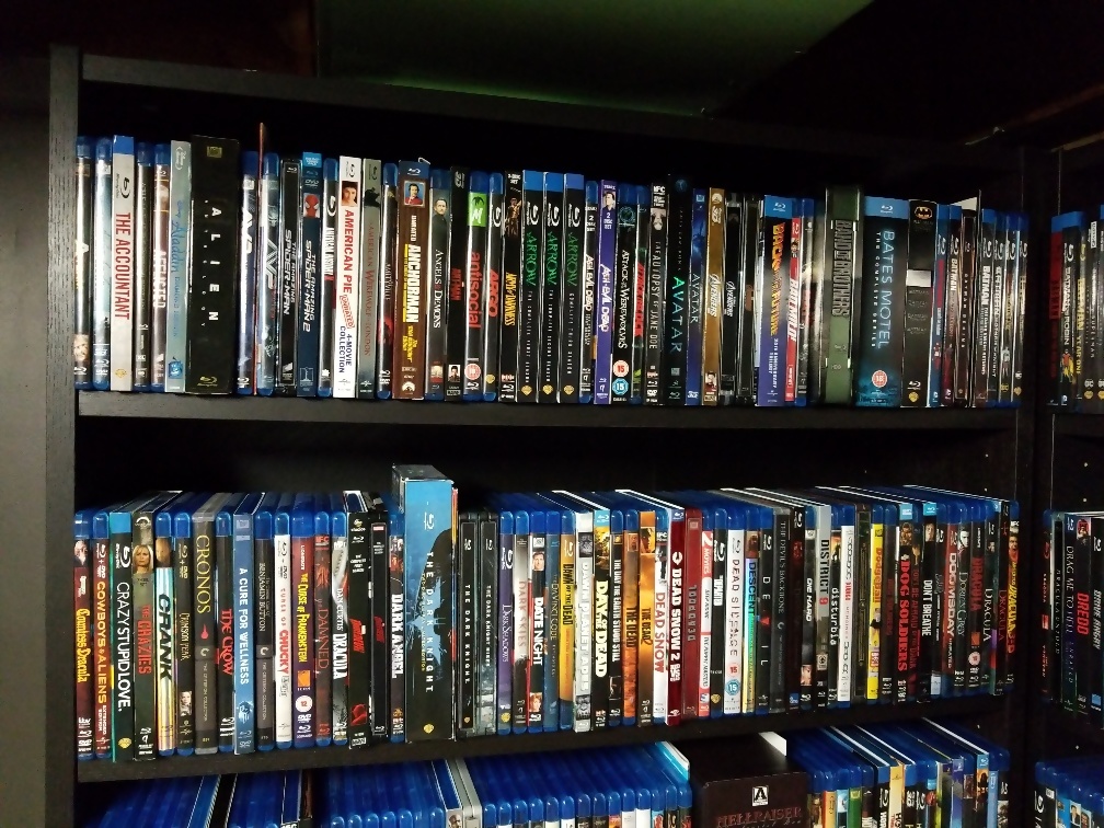 umich08's Home Theater Gallery - Man Cave (84 photos)