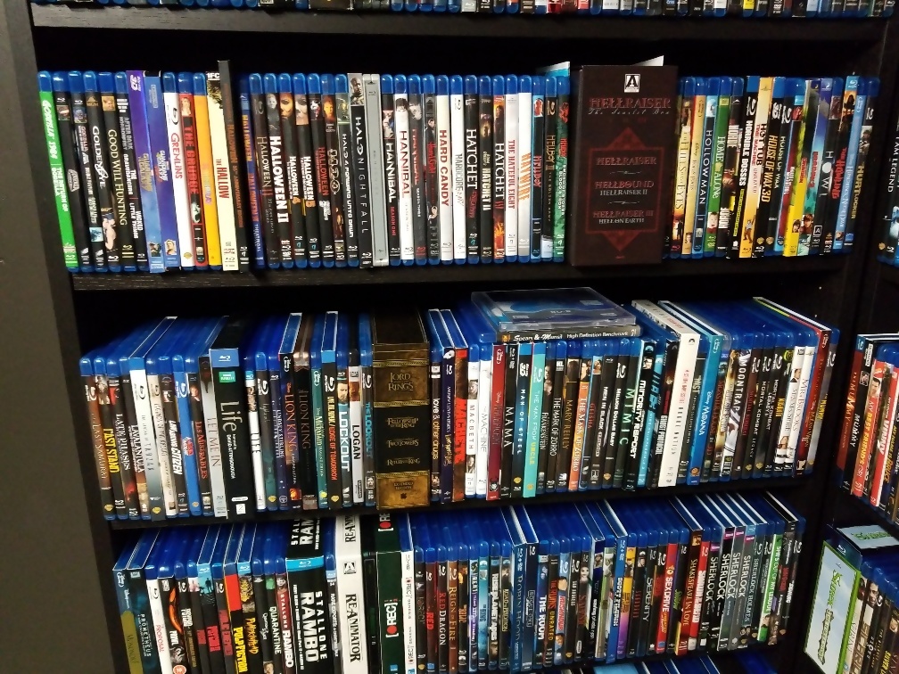 umich08's Home Theater Gallery - Man Cave (84 photos)