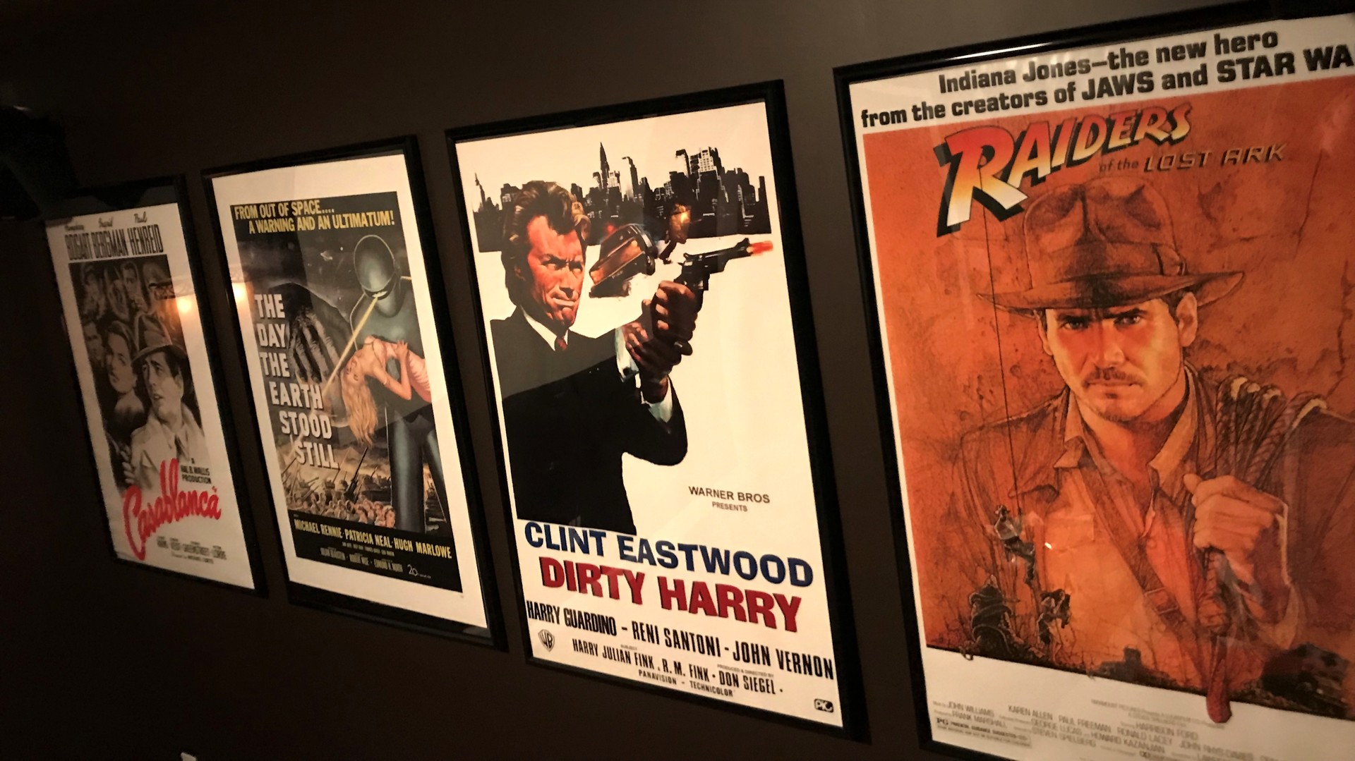 Keymaster's Home Theater Gallery - Cinema Room and Film Library (25 photos)