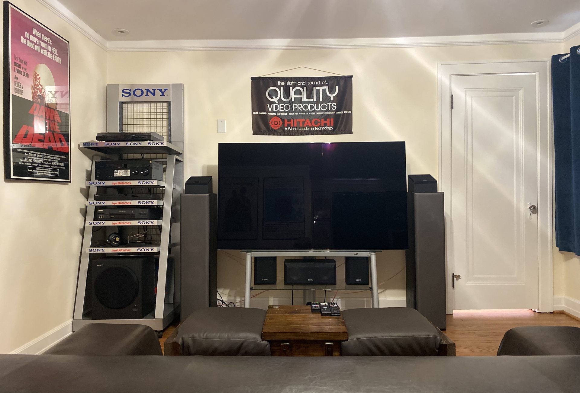 BuickSuper's Home Theater Gallery - My movie room (6 photos)