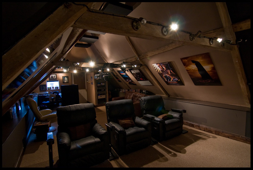shockabuku's Home Theater Gallery - batbarn (37 photos)