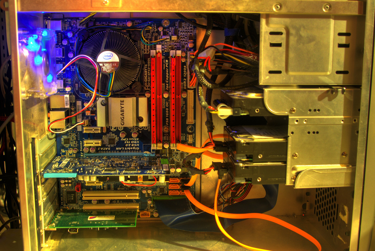 phantompwr's Home Theater Gallery - My Media Room + (16 photos)