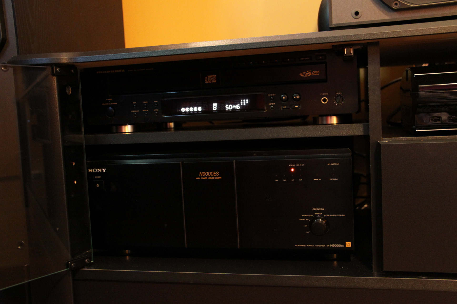 hrundi's Home Theater Gallery - Family room HT (25 photos)