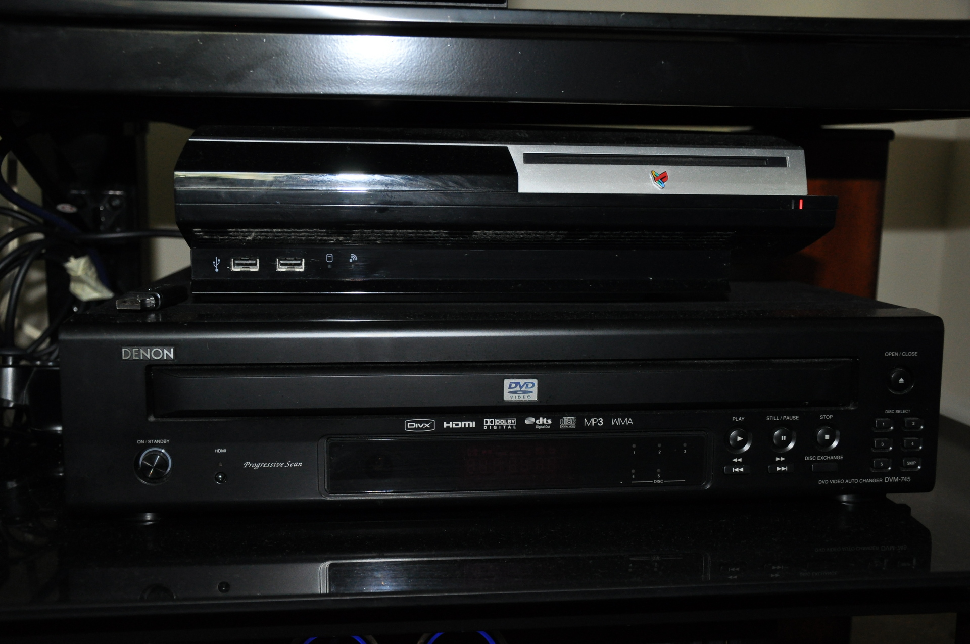 hchalla178's Home Theater Gallery - My Home Theatre Gallery (13 photos)