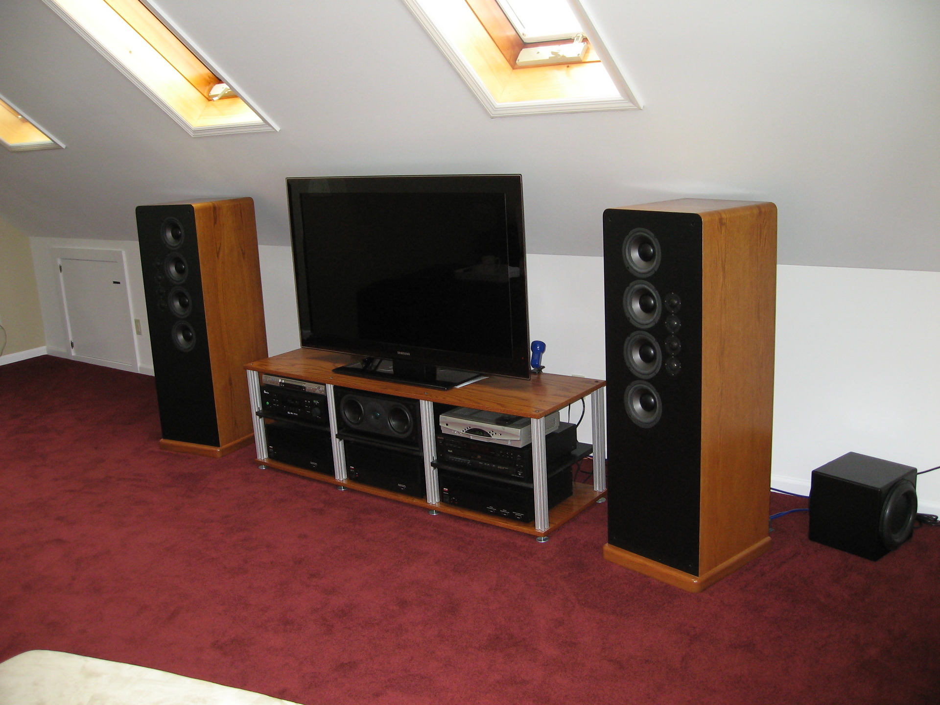 joeren's Home Theater Gallery - Attic conversion to home theater and ...