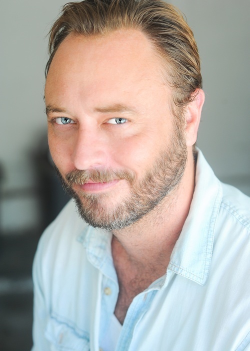 Scott Lewis [Profiles] • Instagram, Twitter, TikTok | Foller