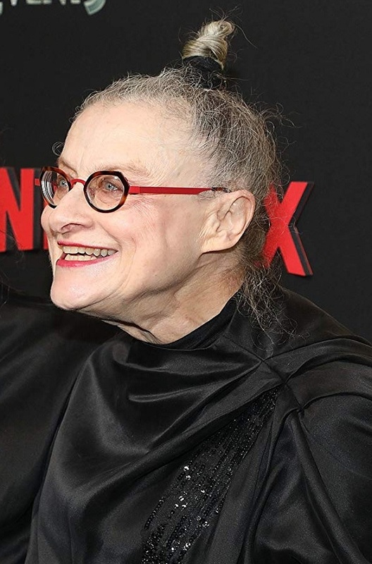 Joyce Robbins's Instagram, Twitter & Facebook on IDCrawl