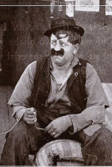 Lloyd Hamilton