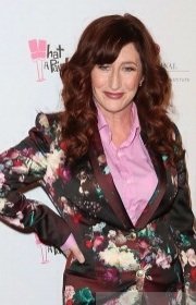Vicki Lewis