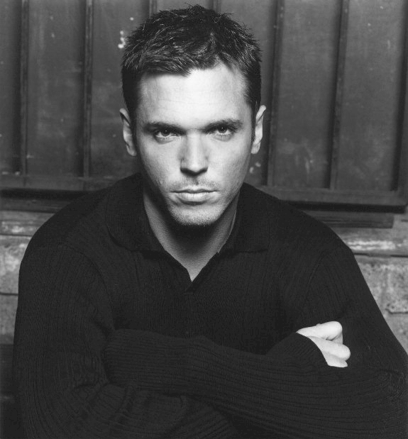 Nicholas Lea