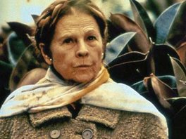Ruth Gordon (I)