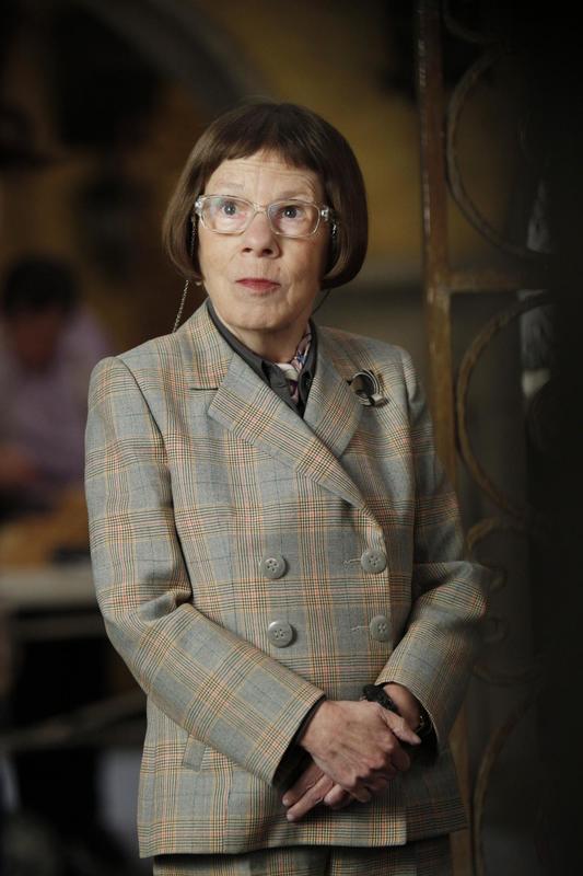 Linda Hunt