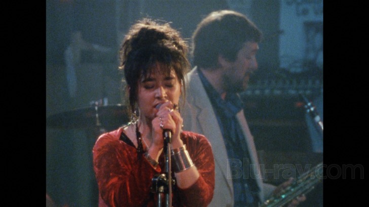 2 by Ken Loach: Riff-Raff / Raining Stones Blu-ray (Screen Archives ...