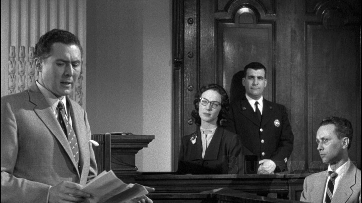 The Wrong Man Blu-ray (Warner Archive Collection)