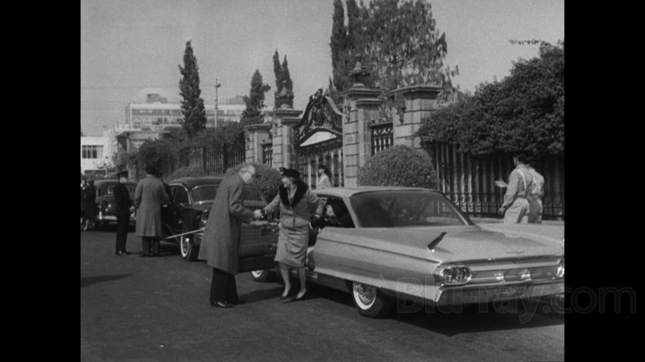 The Exterminating Angel Blu-ray (El Angel Exterminador)