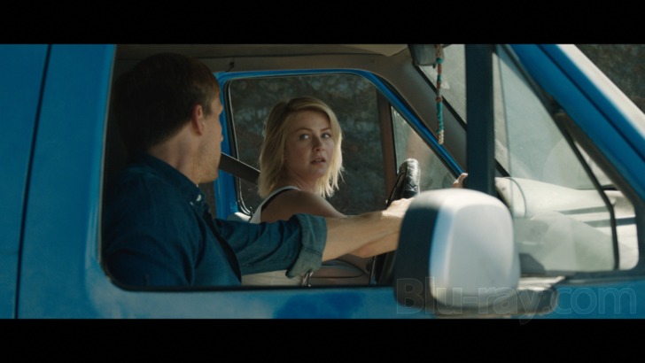Curve Blu-ray