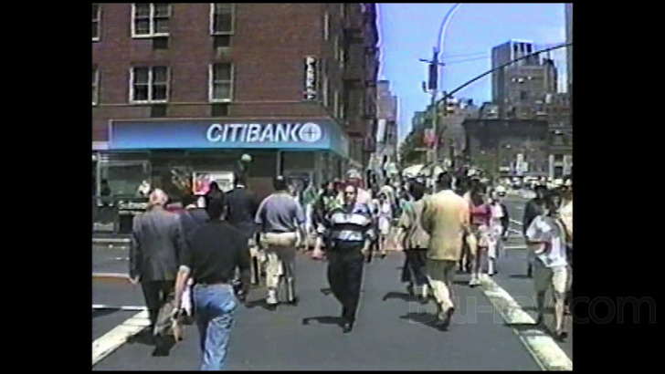 Red Lips Blu-ray (Slipcover in Original Pressing)