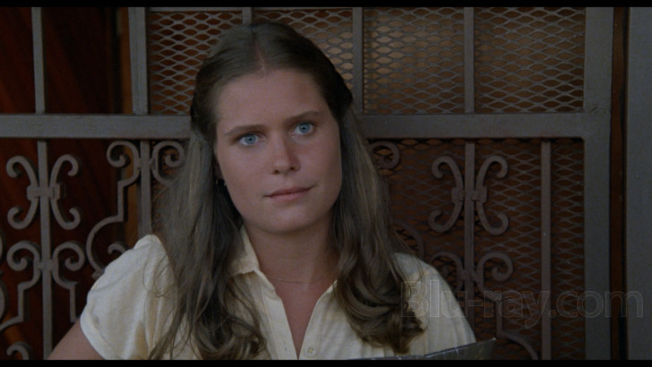 Actress Sarah Holcomb 60 Photos - Moonagedaydream.film