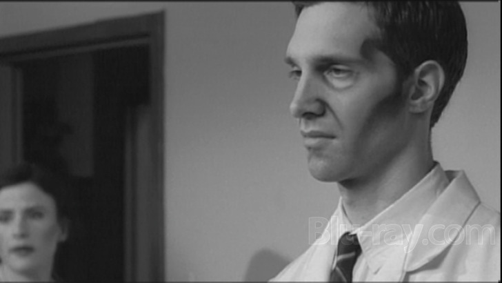 Graveyard Alive Blu-ray (Graveyard Alive: A Zombie Nurse in Love / Slipcover in Original Pressing)