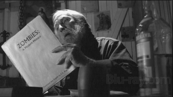 Graveyard Alive Blu-ray (Graveyard Alive: A Zombie Nurse in Love / Slipcover in Original Pressing)