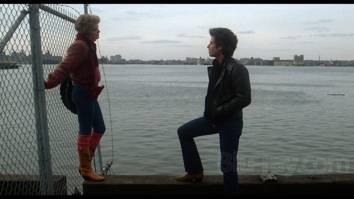 Staying Alive 4K Blu-ray (4K Ultra HD + Blu-ray)