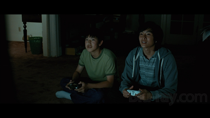 Crossing Over Blu-ray