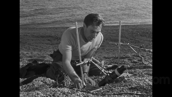 The Small Back Room Blu-ray (Hour of Glory / Vintage Classics) (United ...