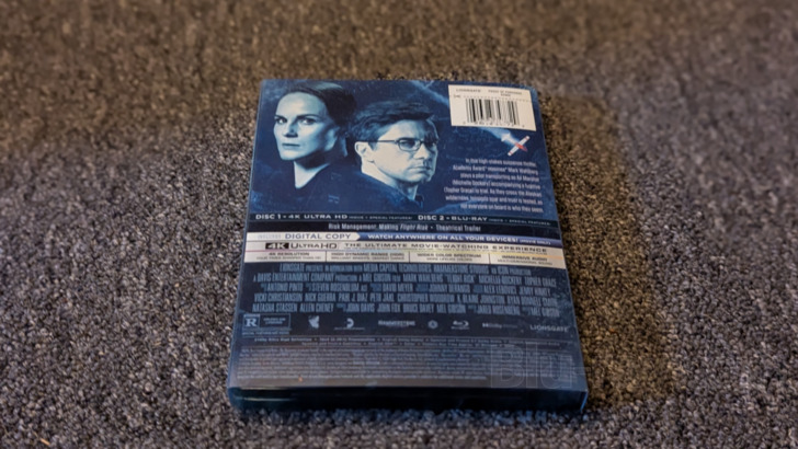 Flight Risk 4K Blu-ray (Amazon Exclusive SteelBook)