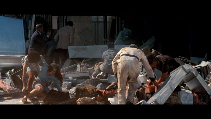 Earthquake 4K Blu-ray (4K Ultra HD + Blu-ray + Digital 4K)